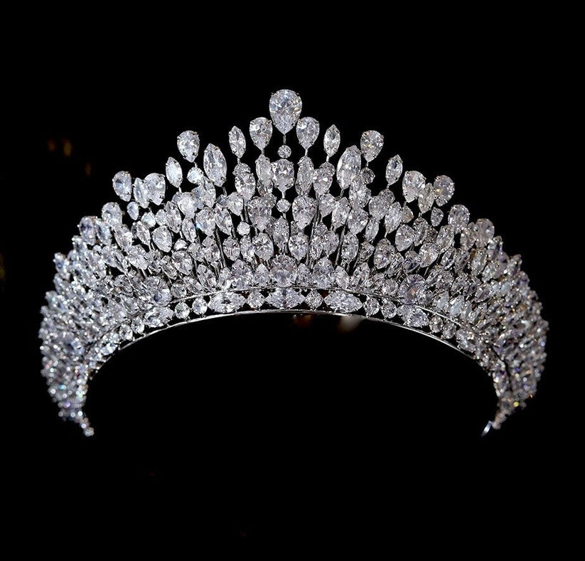 Ariena - Astonishing wedding Crystal Tiara – Bella-Tiara